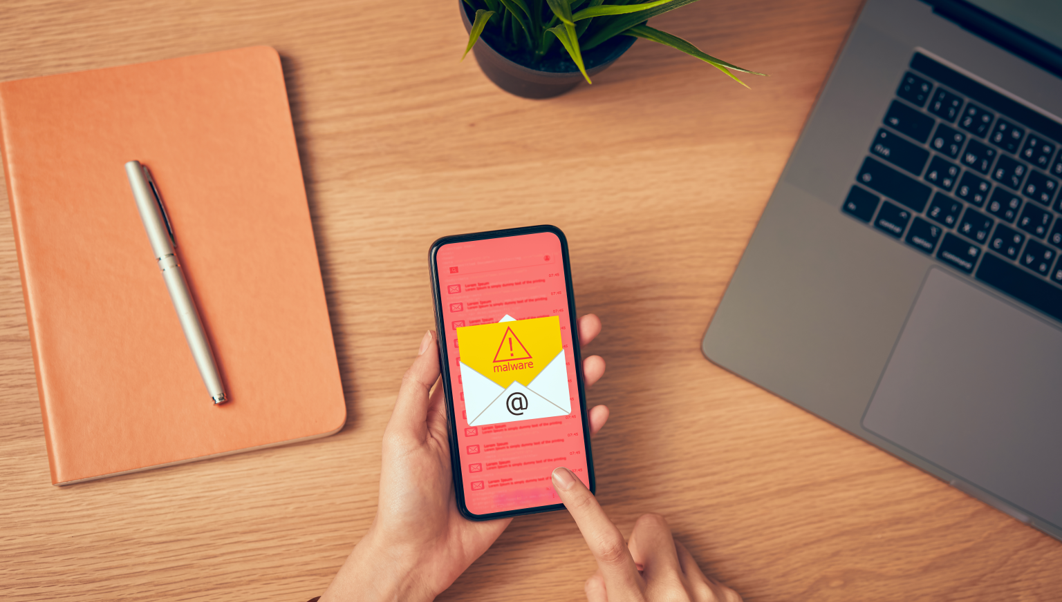 O que é pharming? Entenda o golpe e proteja sua infraestrutura